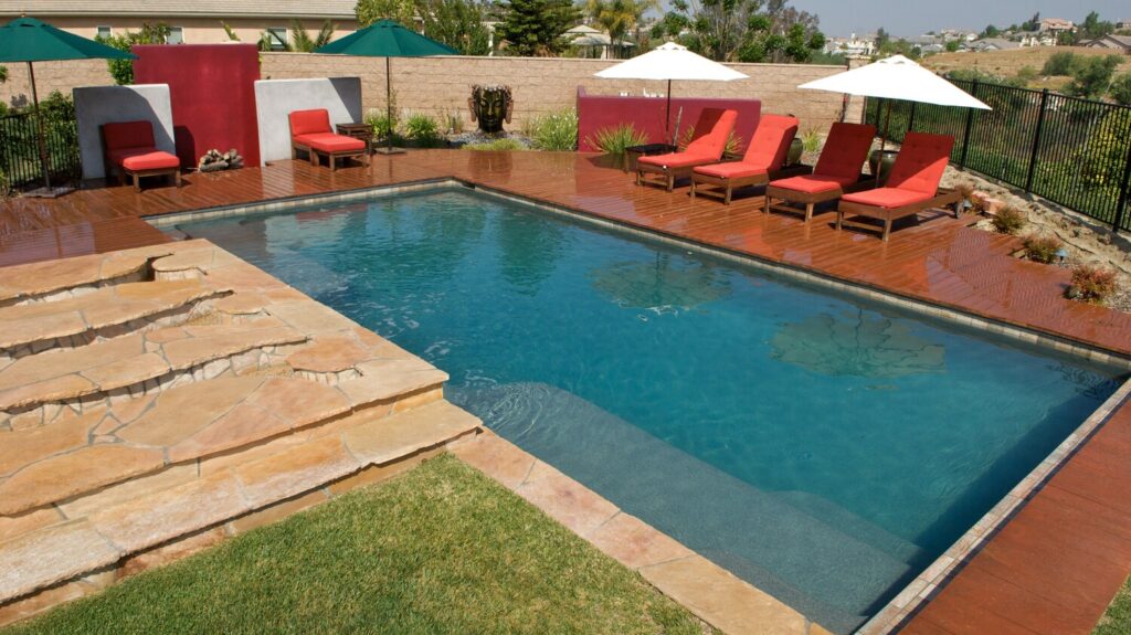 Orange County Custom Swimming Pool - Infinite Pools