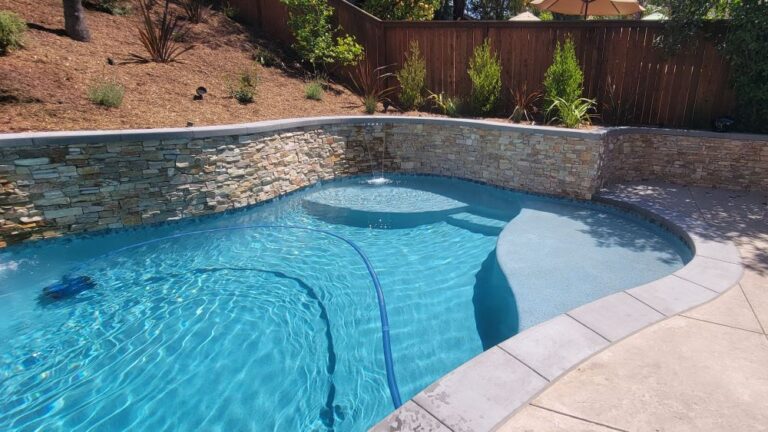 Building a Stunning Swimming Pool on a Slope - Infinite Pools