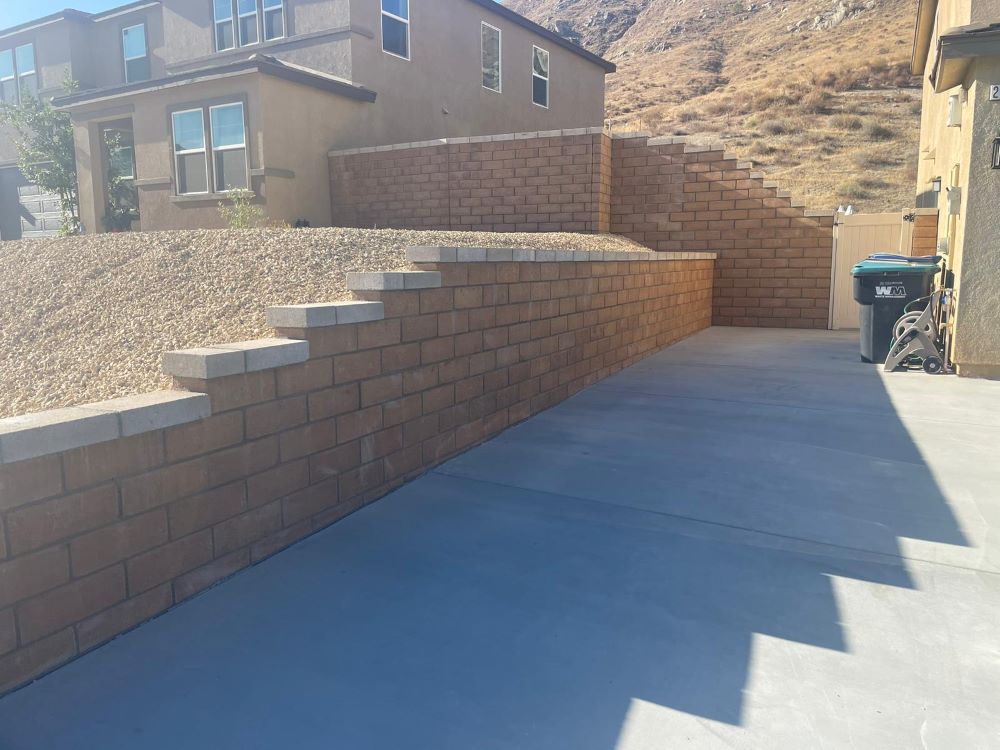 Introduction to Retaining Walls in Custom Pool Construction - Infinite ...