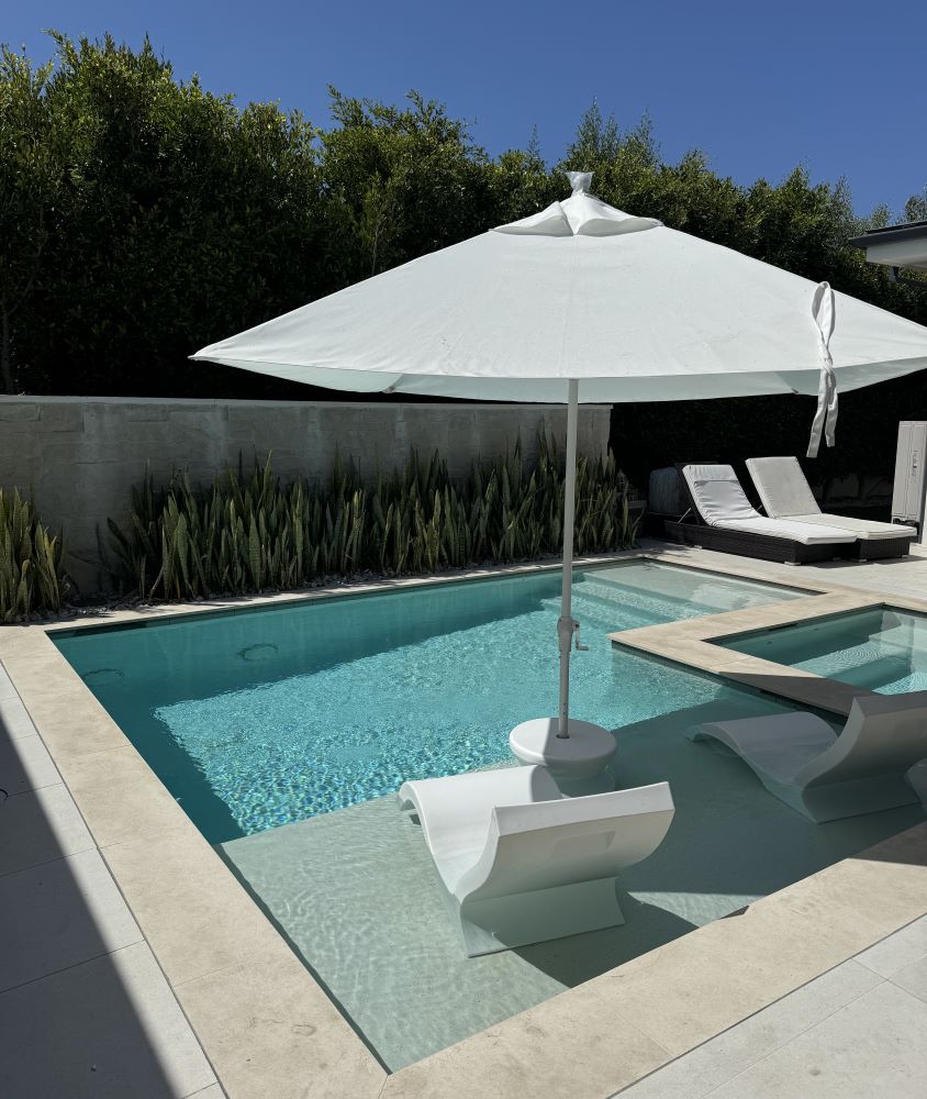 The Importance of Pool Water Color in Enhancing Your Oasis - Infinite Pools
